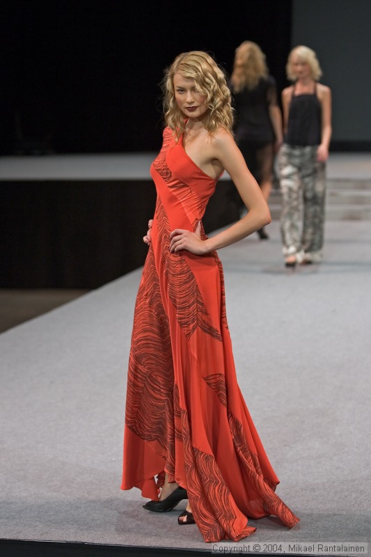 Autumn 2004 Fashion Fair Gallery